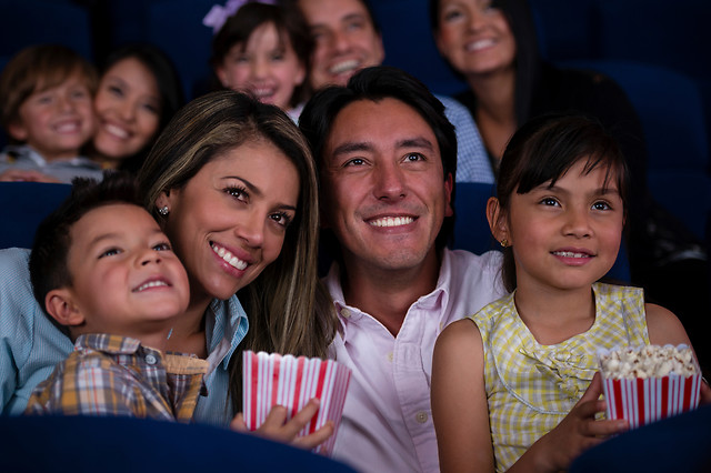 Gift Box Movie Theatre Bundle | WONDERBOX